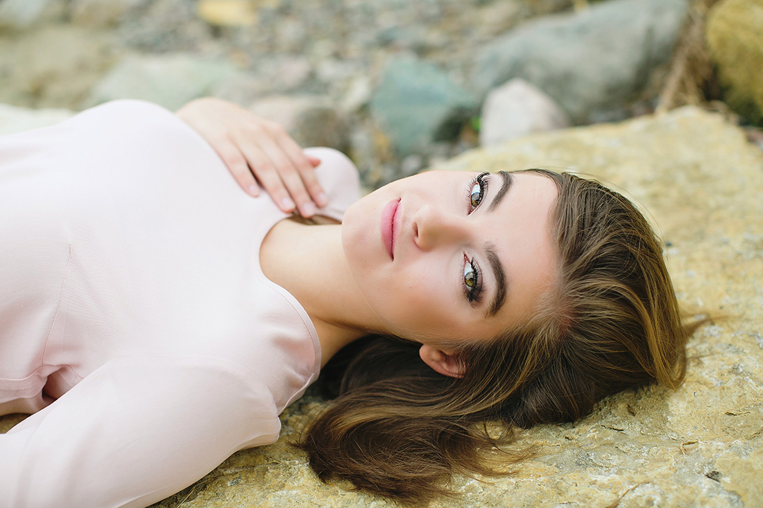 Maddie – Eagan High School » Nealy Lanzen | Minneapolis Senior Photographer